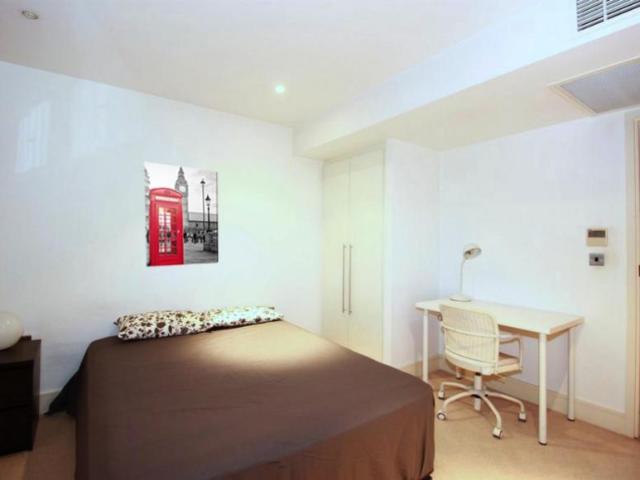 4 Bedroom Shared Living/roommate London London 90563150
