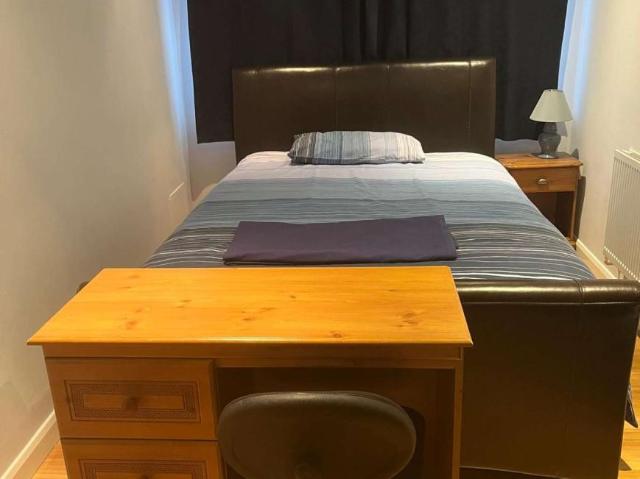 4 Bedroom Shared Living/roommate London London LS101785943