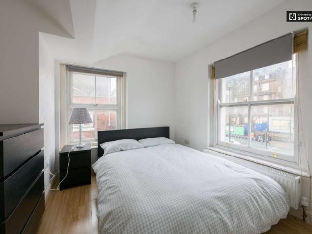 4 Bedroom Shared Living/roommate London London LS101821151