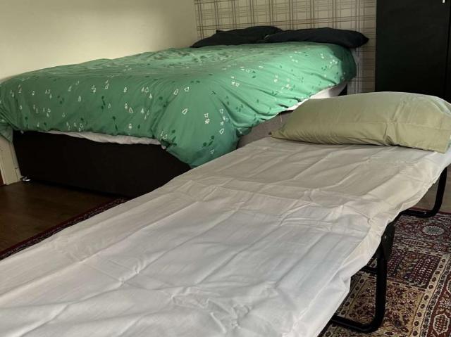 4 Bedroom Shared Living/roommate London London LS101824370