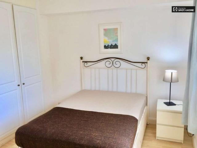 4 Bedroom Shared Living/roommate London London LS101852218