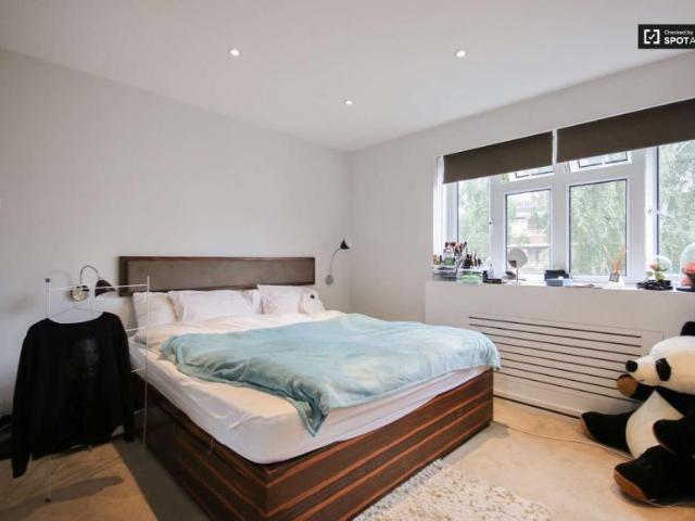 4 Bedroom Shared Living/roommate London London LS102797015