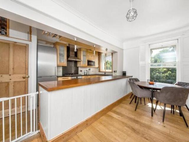 4 Bedroom Shared Living/roommate Londres Greater London LS100398678