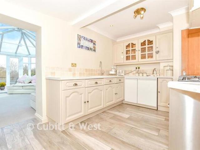 4 Bedroom Shared Living/roommate Portsmouth Hampshire 101931515