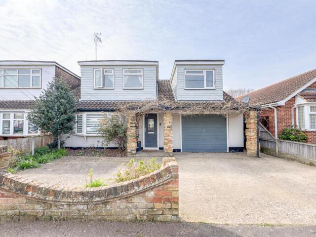 4 Bedroom Shared Living/roommate Rochford Essex LS101379185