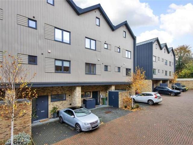 4 Bedroom Shared Living/roommate Sevenoaks Kent 99437188