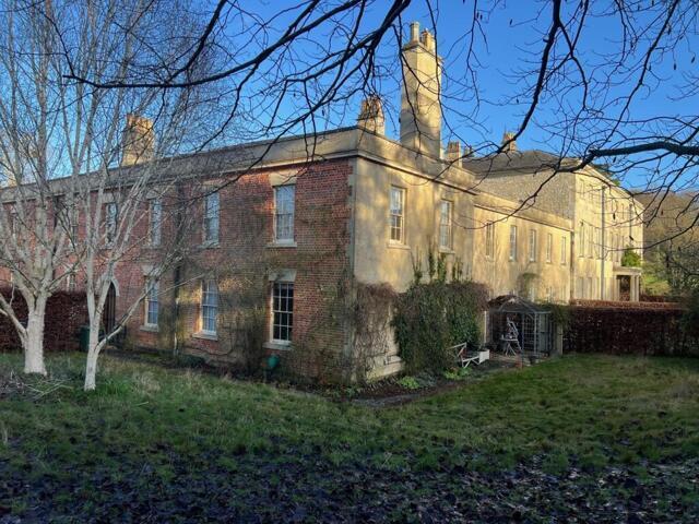 4 Bedroom Shared Living/roommate Wiltshire Wiltshire 99641849