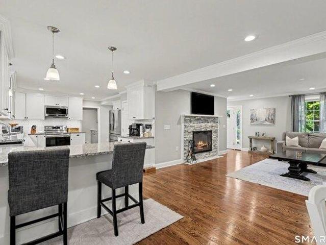 4 bedroom, Shelton CT 06484 105279639