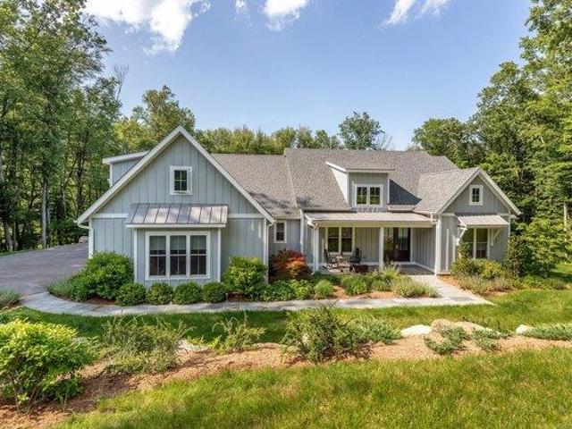 4 bedroom, Sherman CT 06784 101998036