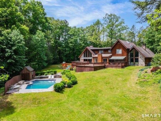 4 bedroom, Sherman CT 06784 104510459