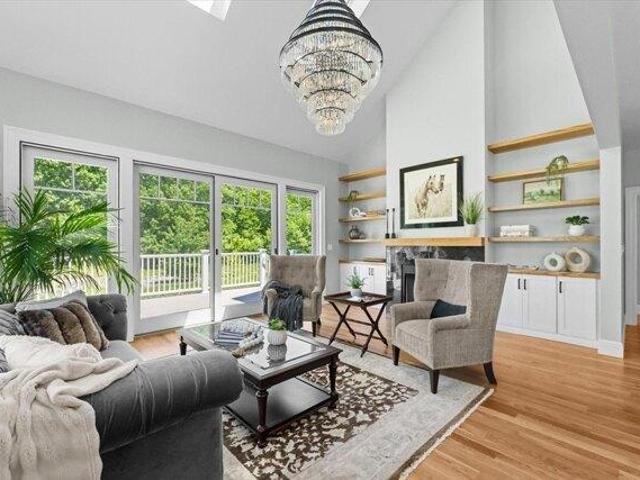 4 bedroom, Sherborn MA 01770 104791711