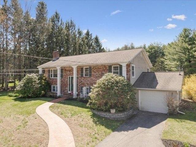 4 bedroom, Shirley MA 01464 LS102960997
