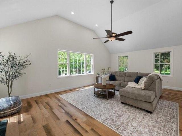 4 bedroom, Shrewsbury MA 01545 104812149