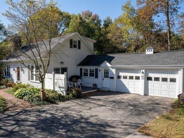 4 bedroom, Shrewsbury MA 01545 LS102562594