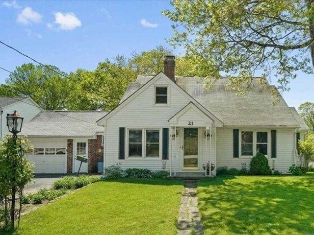 4 bedroom, Shrewsbury MA 01545 LS103020705