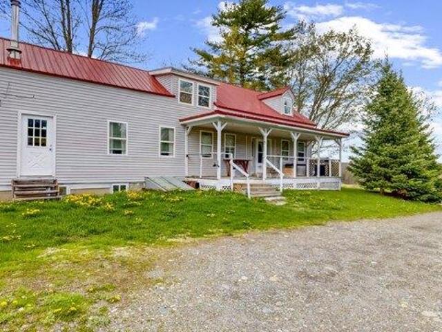 4 bedroom, Sidney ME 04330 103250053