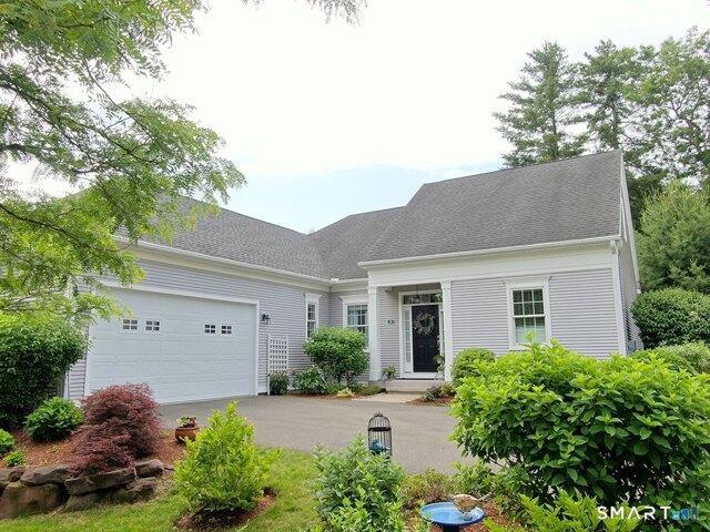 4 bedroom, Simsbury CT 06070 104835443
