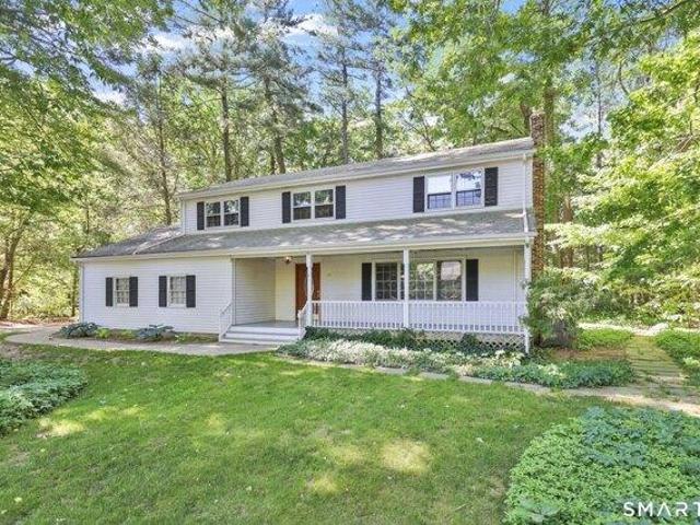 4 bedroom, Simsbury CT 06070 104851081