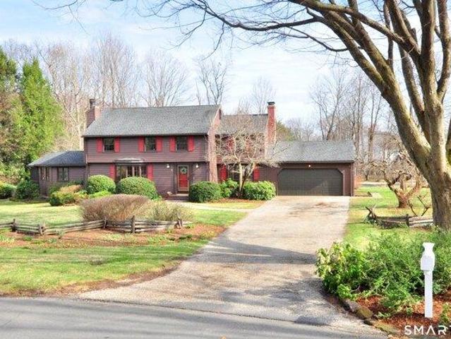 4 bedroom, Simsbury CT 06070 LS101628590