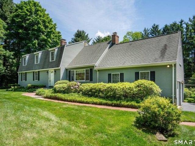 4 bedroom, Simsbury CT 06070 LS103097367