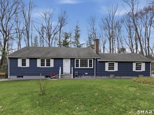 4 bedroom, Simsbury CT 06089 LS102318181