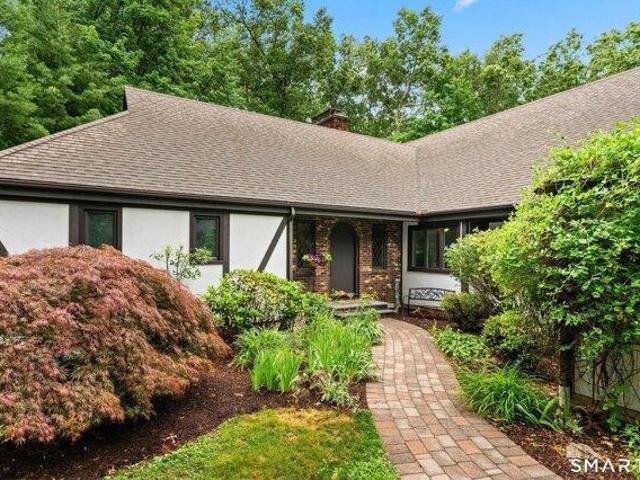 4 bedroom, Simsbury CT 06092 104233267