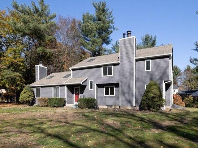 4 bedroom, Simsbury CT 06092 LS102530236