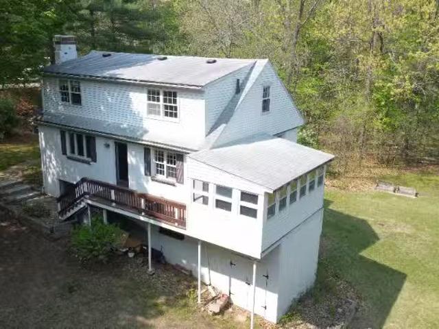 4 Bedroom Single Family Home in Peaceful Littleton 142 Whitco.