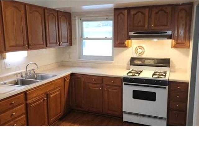 4 Bedroom Single Family House 10313 Lilac Ave in Saint Louis, MO 63137 | AffordableHousing. Com