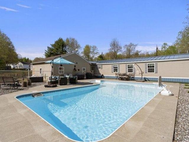 4 bedroom, Skowhegan ME 04976 102762249