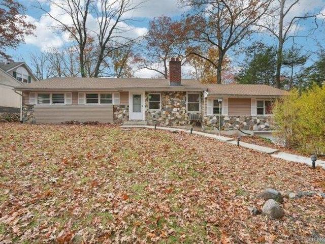 4 bedroom, Sloatsburg NY 10974 LS101169000