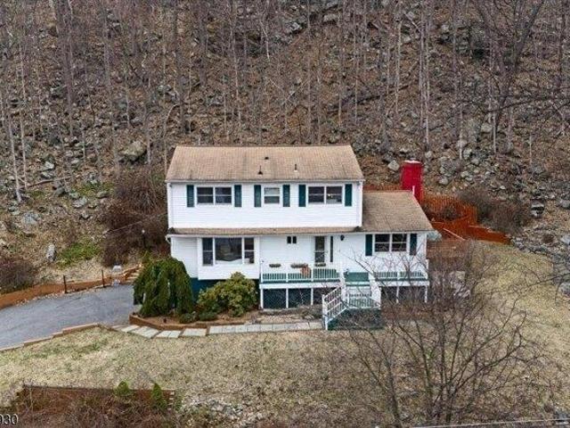 4 bedroom, Sparta NJ 07871 102284485