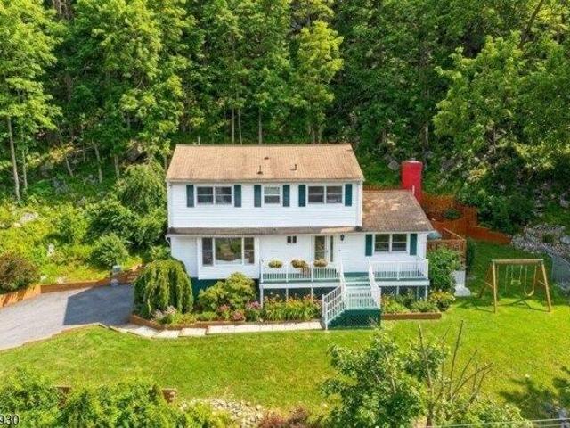 4 bedroom, Sparta NJ 07871 102825350