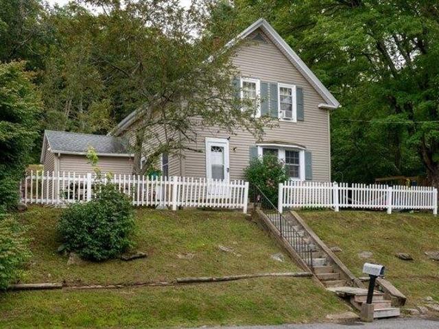 4 bedroom, Spencer MA 01562 105330600