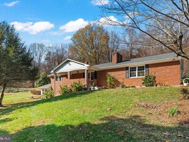 4 bedroom, Sperryville VA 22740 88487051