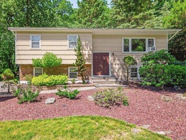 4 bedroom, Spring Valley NY 10977 103624927