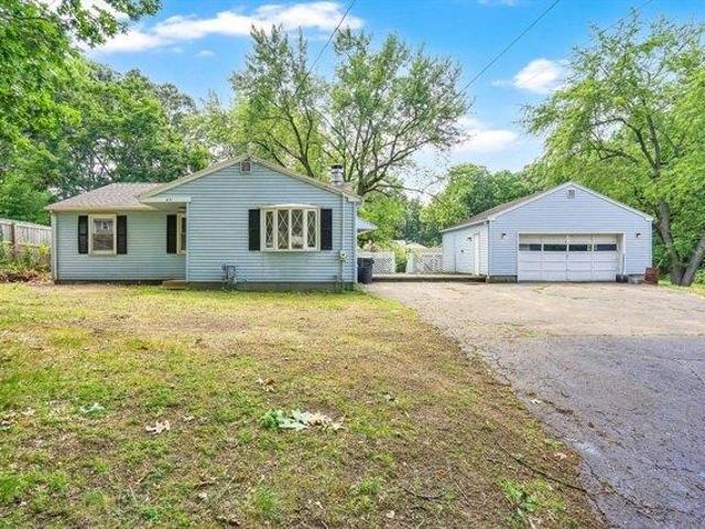 4 bedroom, Springfield MA 01104 104832908