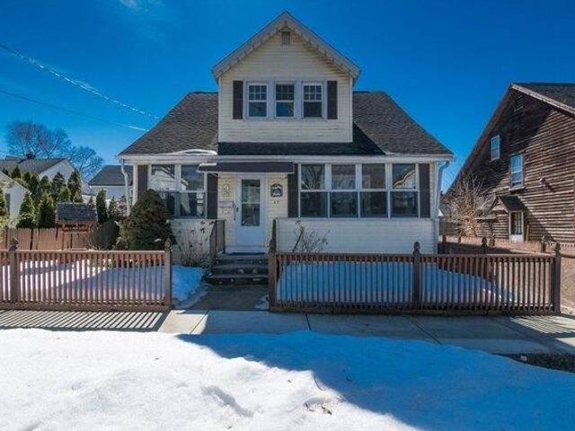 4 bedroom, Springfield MA 01104 102345625