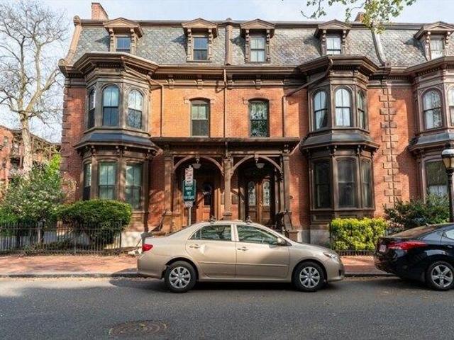 4 bedroom, Springfield MA 01105 102859904