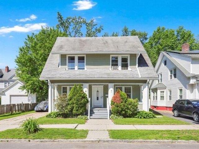 4 bedroom, Springfield MA 01108 104994655