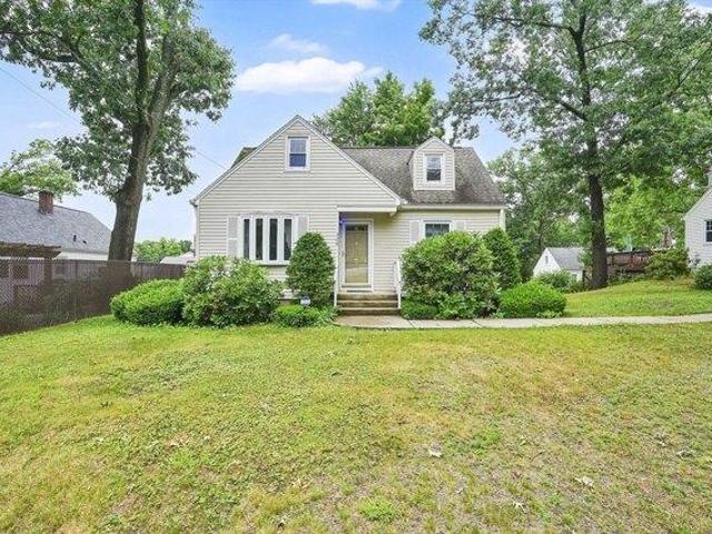 4 bedroom, Springfield MA 01108 103806815