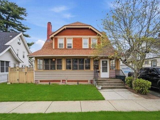 4 bedroom, Springfield MA 01108 LS102060824