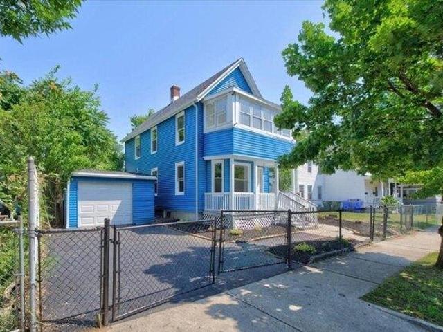 4 bedroom, Springfield MA 01109 104653881