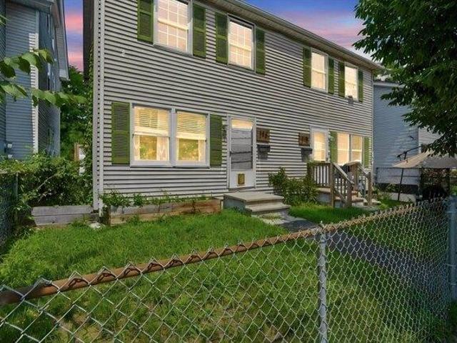 4 bedroom, Springfield MA 01109 105108755