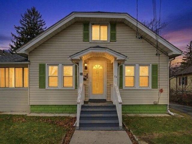 4 bedroom, Springfield MA 01109 LS102709358