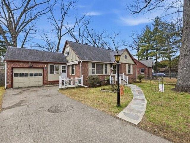 4 bedroom, Springfield MA 01109 LS102369664