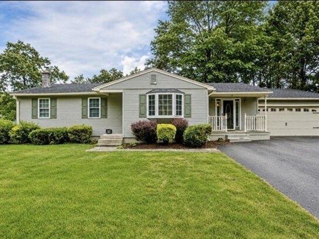 4 bedroom, Springfield MA 01129 104652397