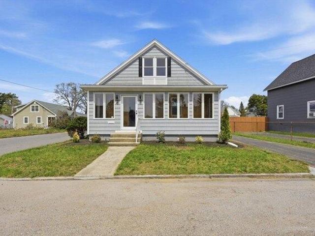 4 bedroom, Springfield MA 01151 102342653