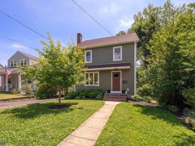 4 bedroom, Springfield NJ 07081 104440849