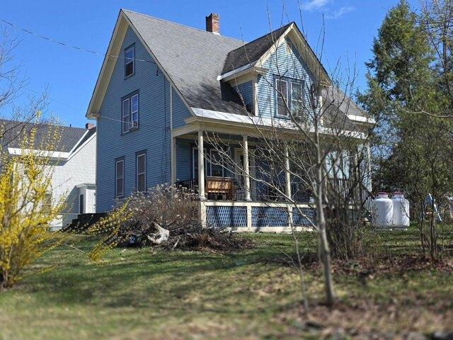 4 bedroom, Springfield VT 05156 103070312